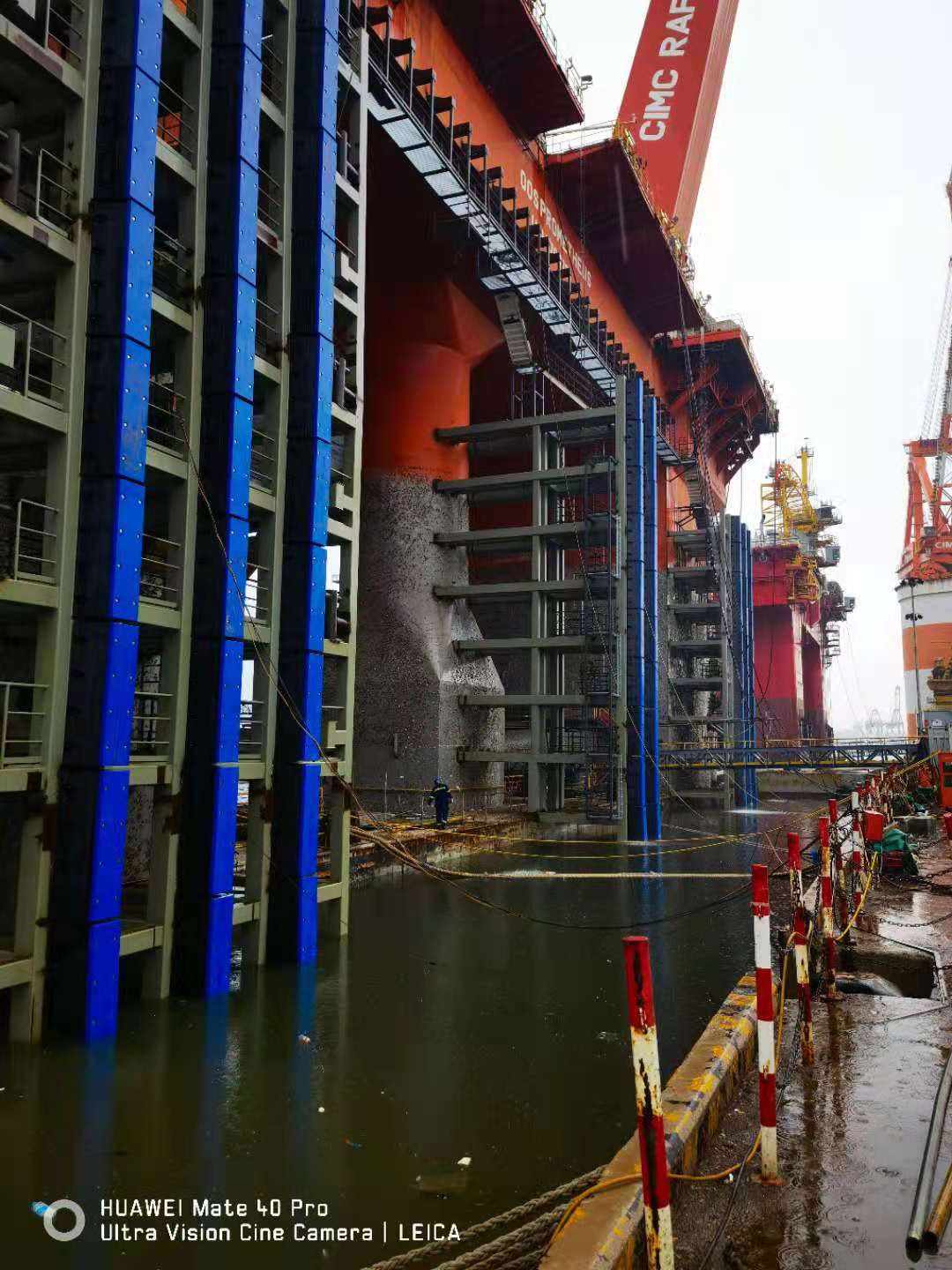 Square Fender with UHMW-PE Pad - YT Marine Fender