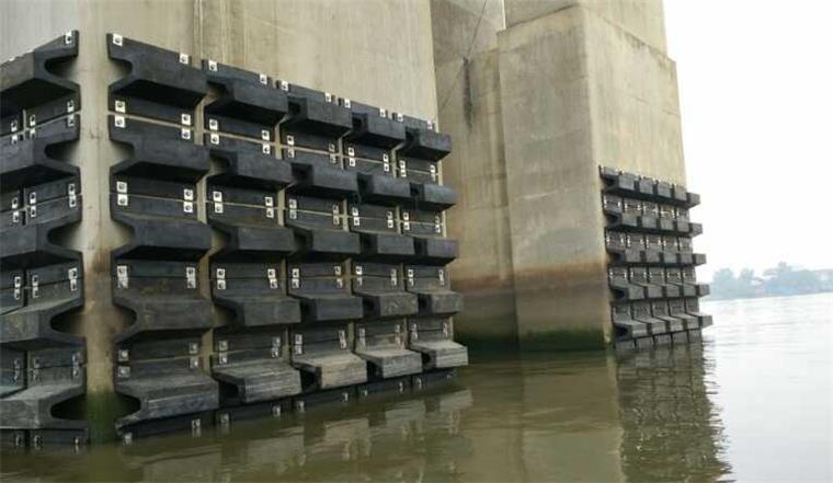 Arch Rubber Fenders - YT Marine Fender