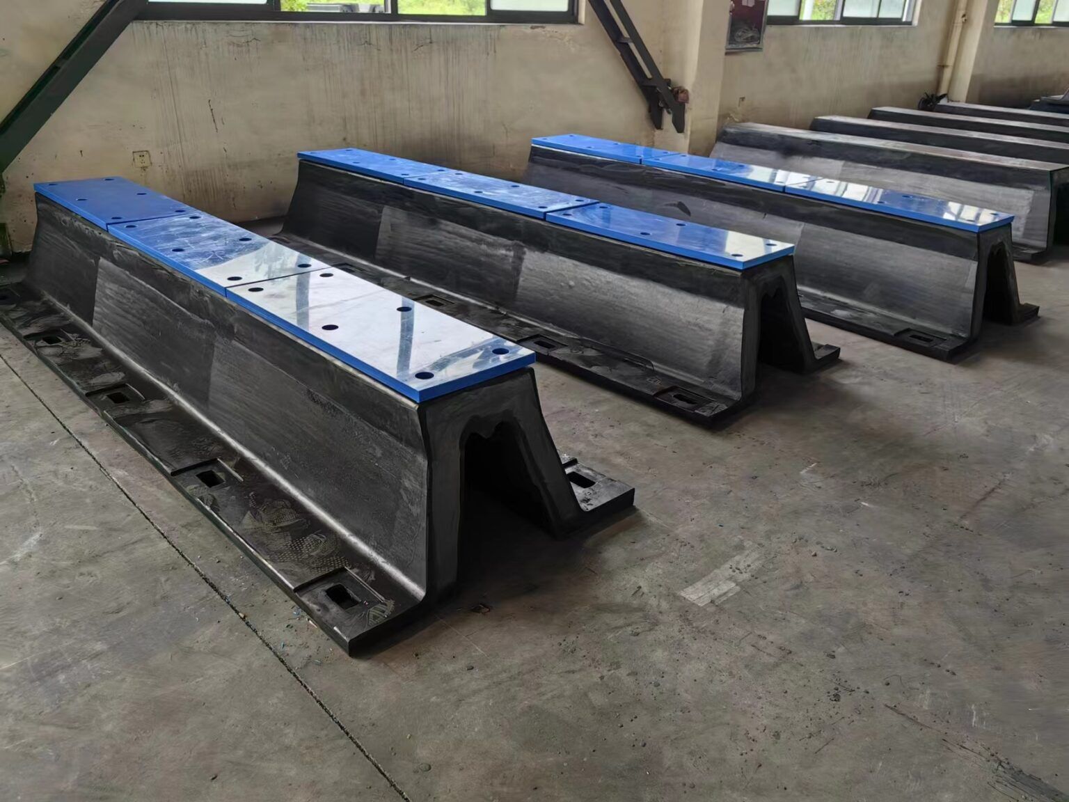 Arch Rubber Fenders - YT Marine Fender